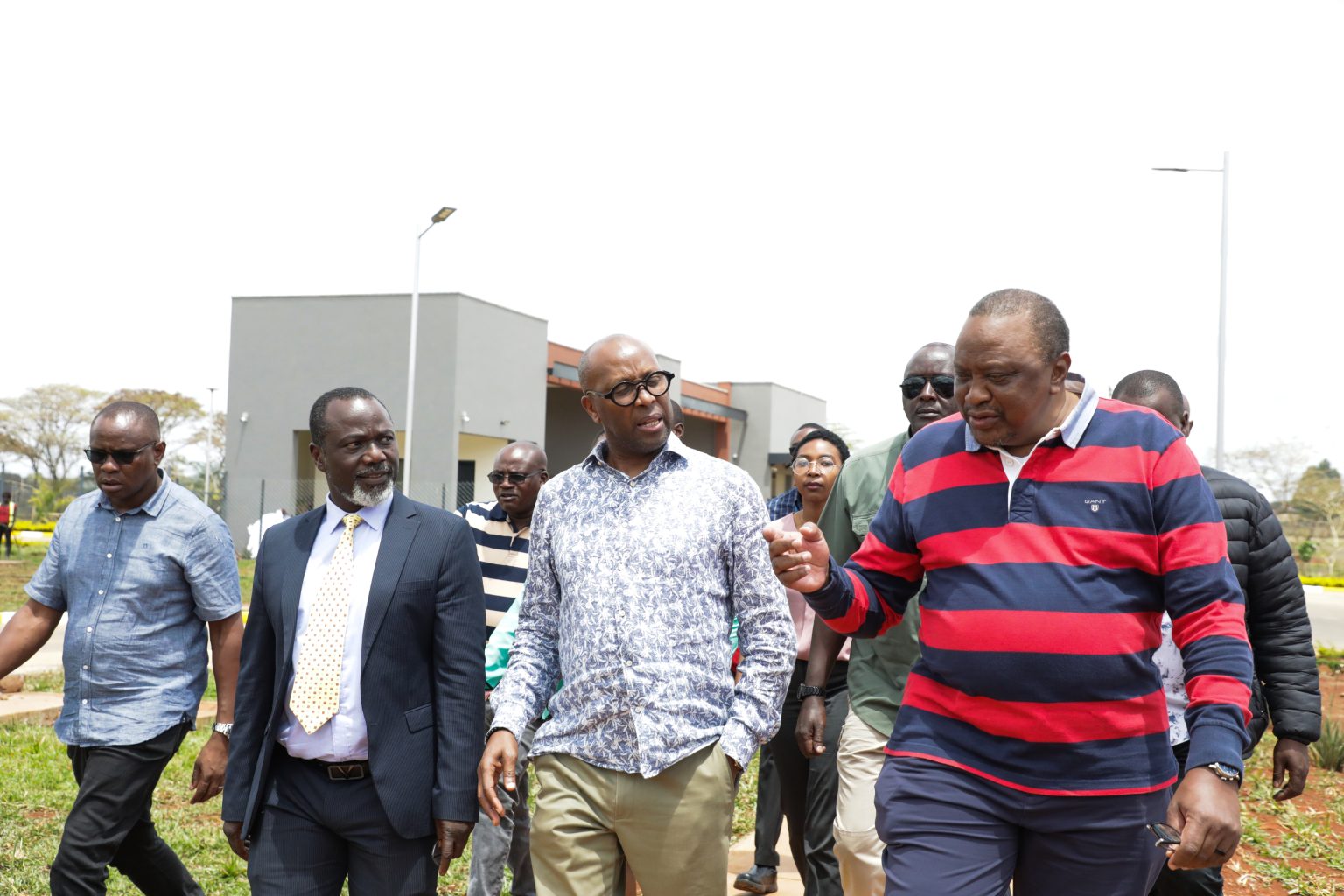Former President Uhuru Kenyatta Visits Amref International University ...